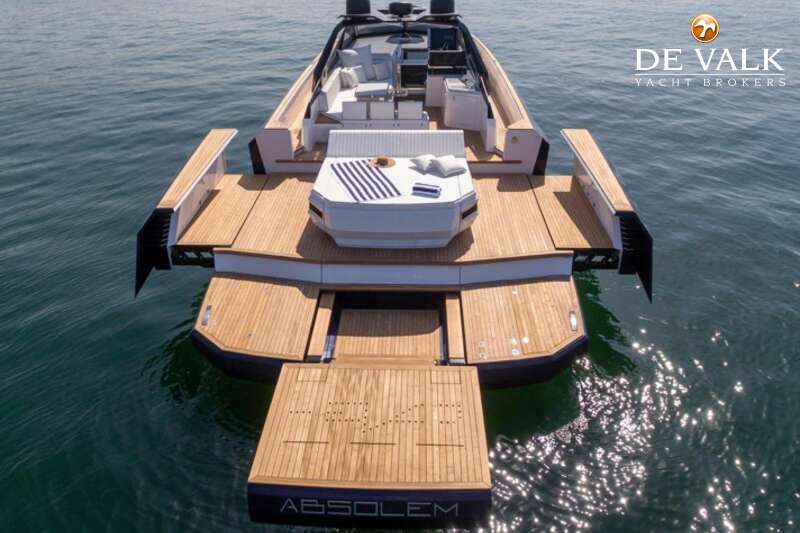 EVO R6 motor yacht for sale | De Valk Yacht broker
