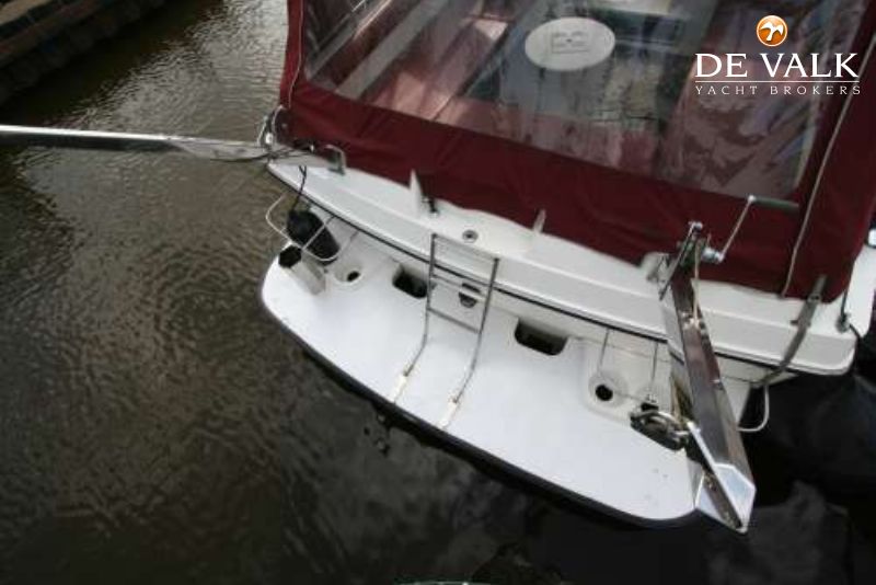 FAIRLINE 33 TARGA motor yacht for sale | De Valk Yacht Brokers