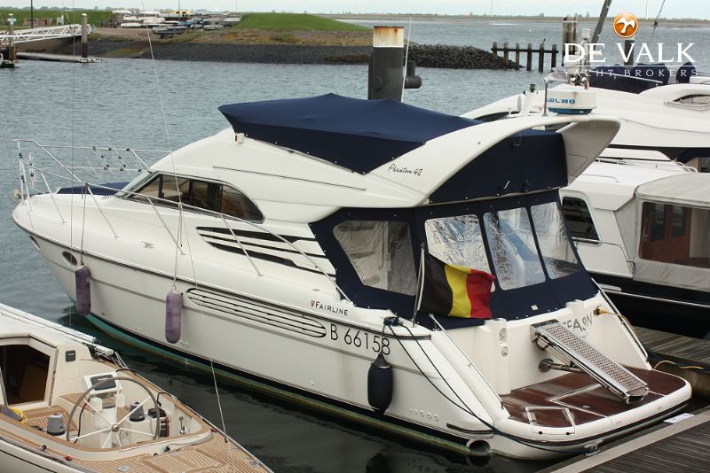 FAIRLINE PHANTOM 42 motor yacht for sale | De Valk Yacht Brokers