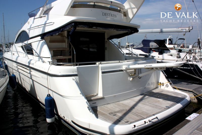 FAIRLINE PHANTOM 46 motor yacht for sale | De Valk Yacht Brokers
