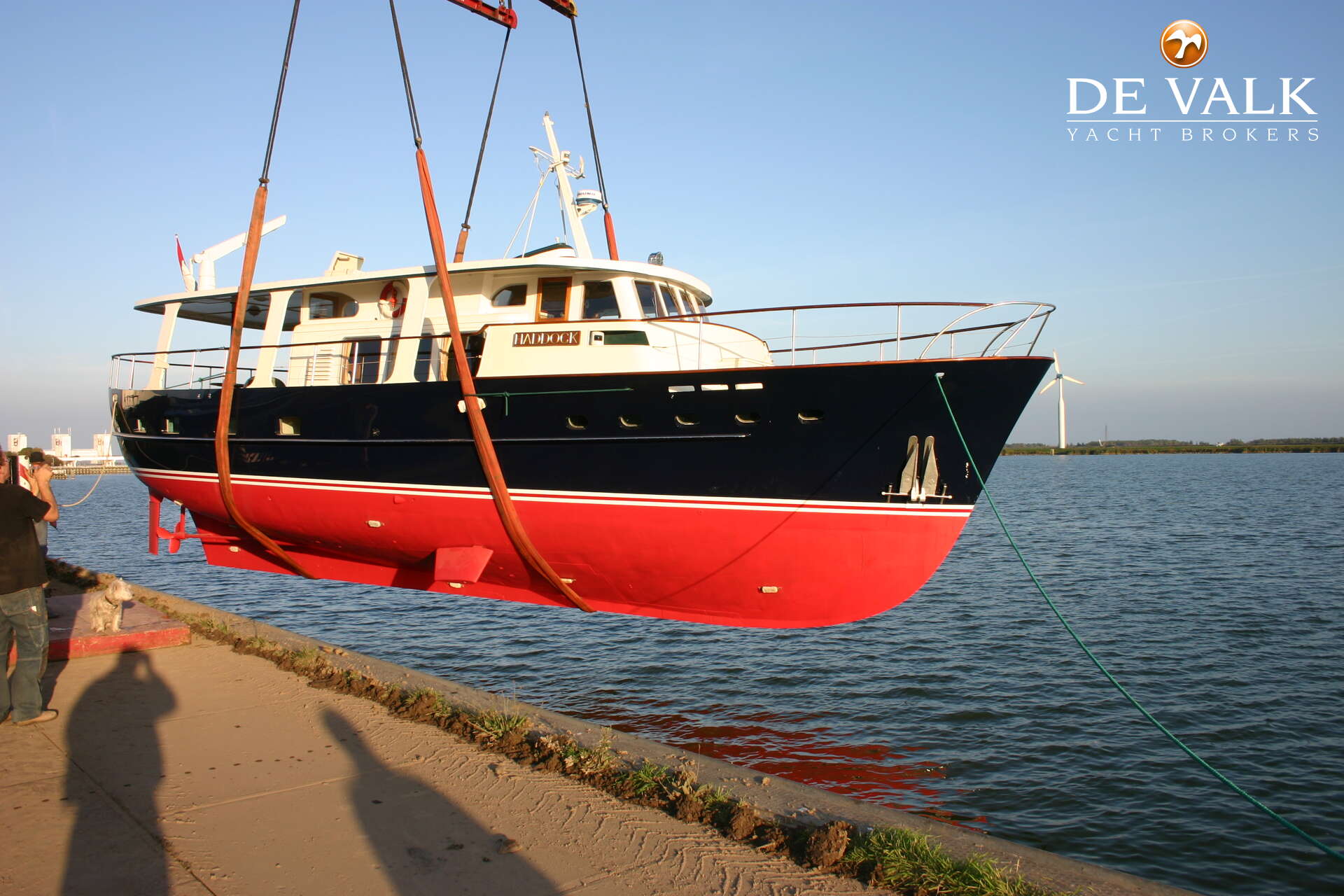 FEADSHIP CANOE STERN motor yacht for sale | De Valk Yacht broker