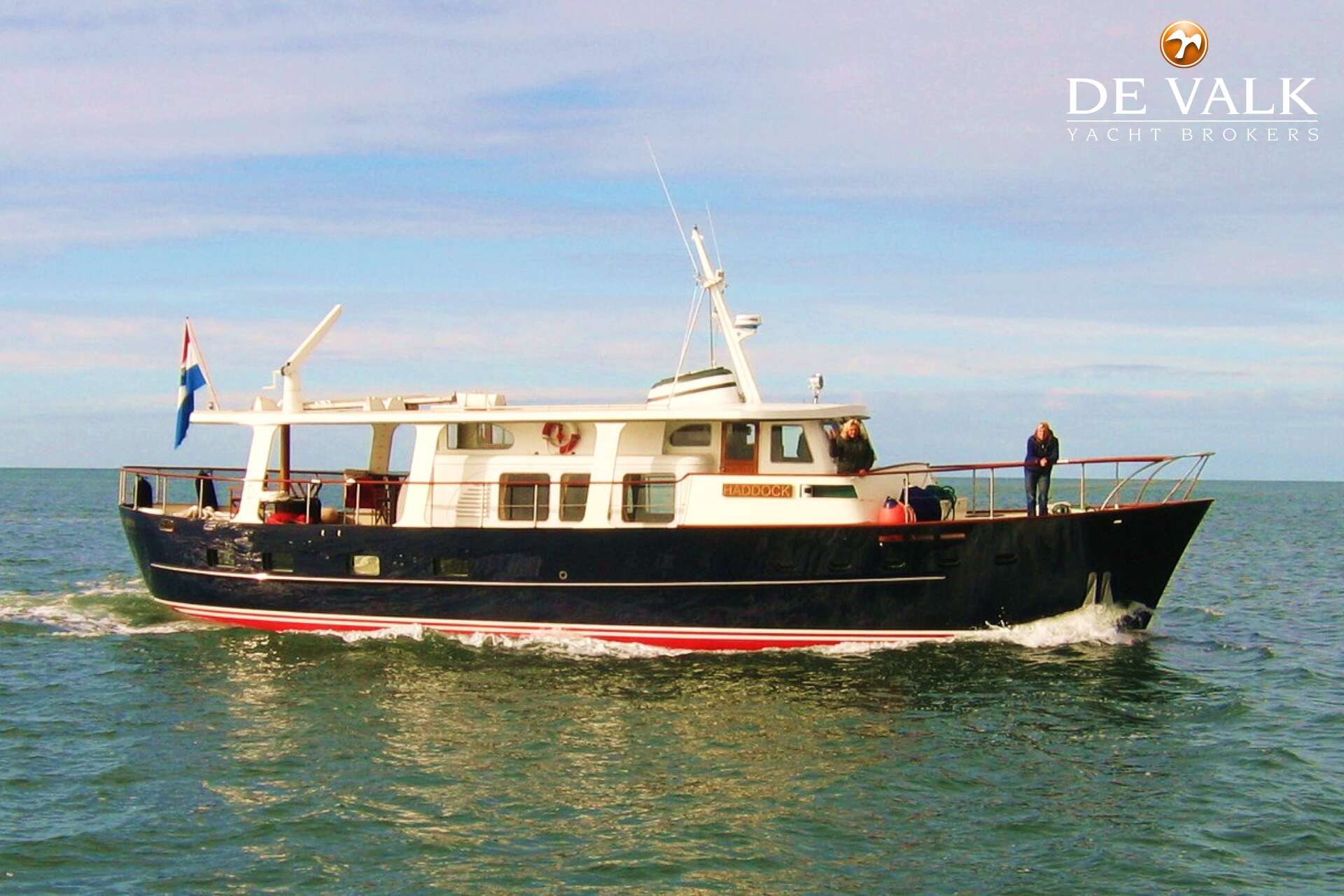 FEADSHIP CANOE STERN motor yacht for sale | De Valk Yacht broker