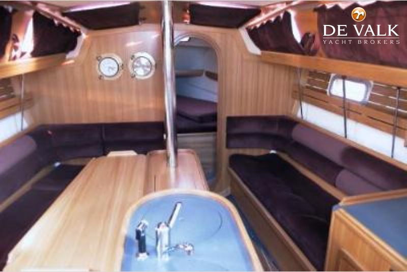 FEELING 326DI sailing yacht for sale | De Valk Yacht broker