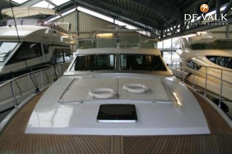FERRETTI 58 ALTURA motor yacht for sale | De Valk Yacht Brokers