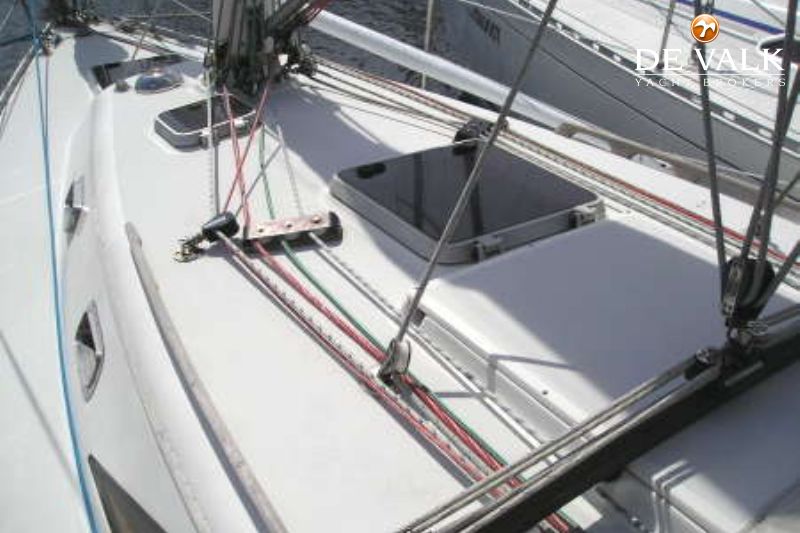 FREEDOM 32 sailing yacht for sale | De Valk Yacht Brokers