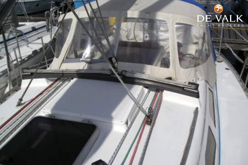 FREEDOM 32 sailing yacht for sale | De Valk Yacht Brokers