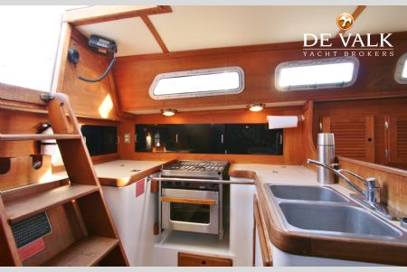 FREEDOM 38 sailing yacht for sale | De Valk Yacht broker