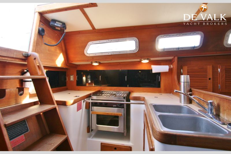 FREEDOM 38 sailing yacht for sale | De Valk Yacht Brokers