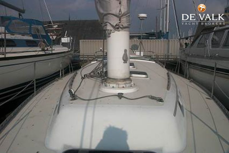 FREEDOM 38 sailing yacht for sale | De Valk Yacht Brokers