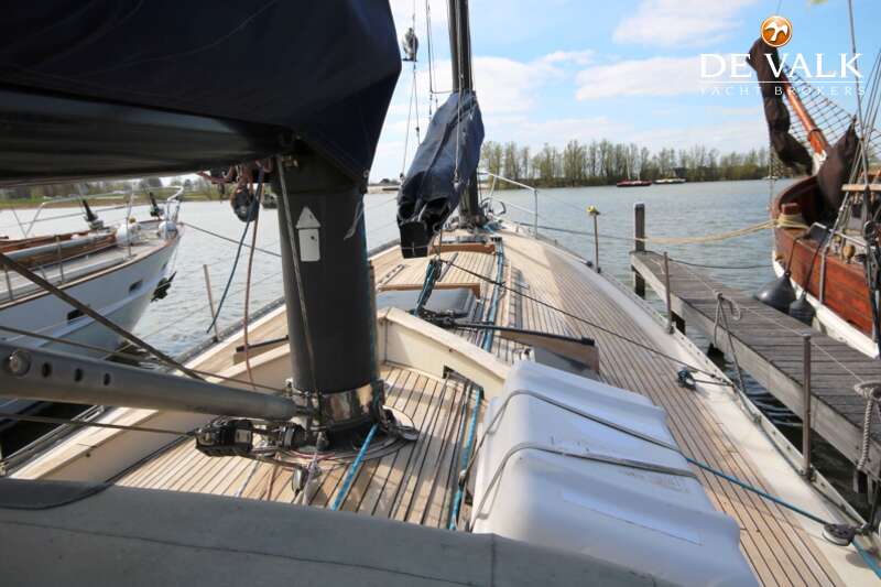 FREEDOM 44 sailing yacht for sale | De Valk Yacht broker