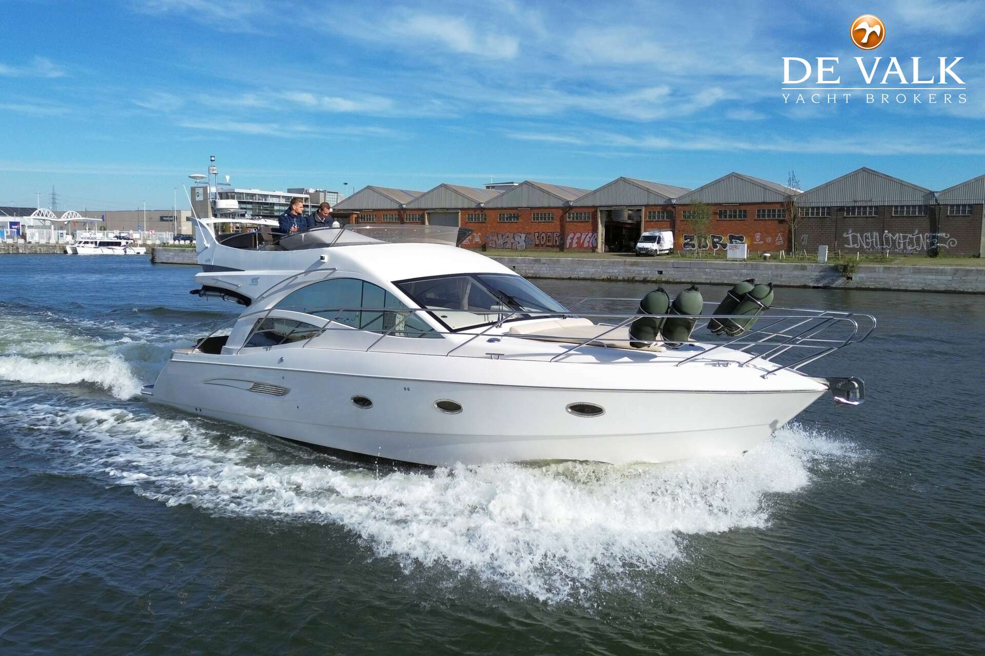 GALEON 440 FLY motor yacht for sale | De Valk Yacht broker