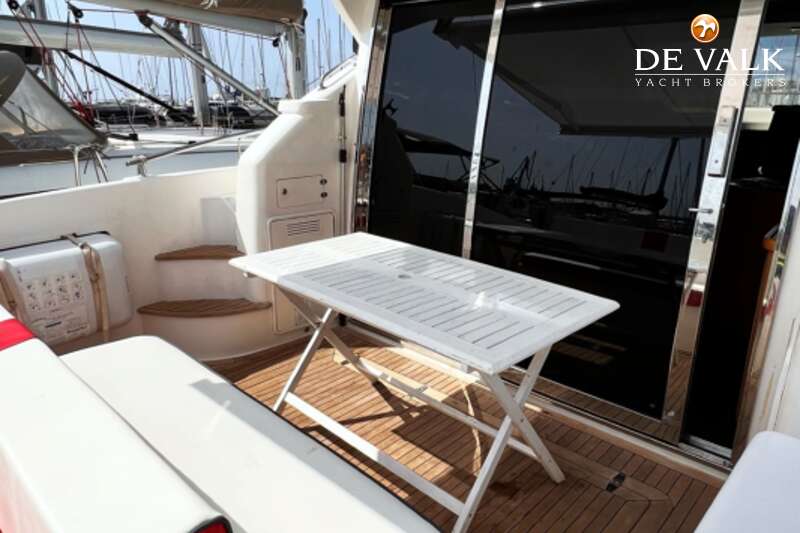 GENESIS CIELO 50 motor yacht for sale | De Valk Yacht broker