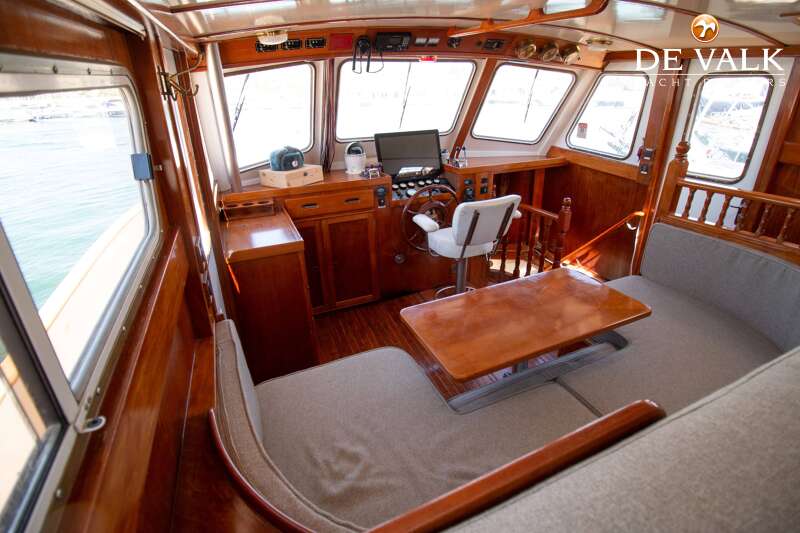 GRAND BANKS 49 ALASKAN motor yacht for sale | De Valk Yacht broker