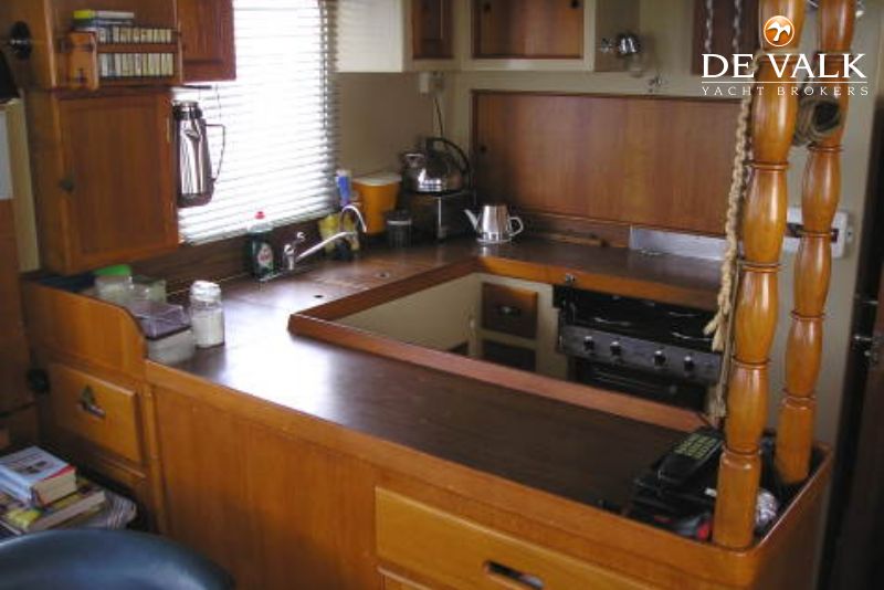 GRAND BANKS ALASKAN 49 motor yacht for sale | De Valk Yacht Brokers