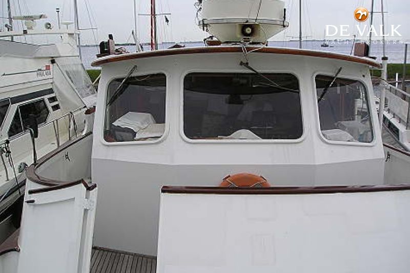 GRAND BANKS ALASKAN 49 motor yacht for sale | De Valk Yacht Brokers