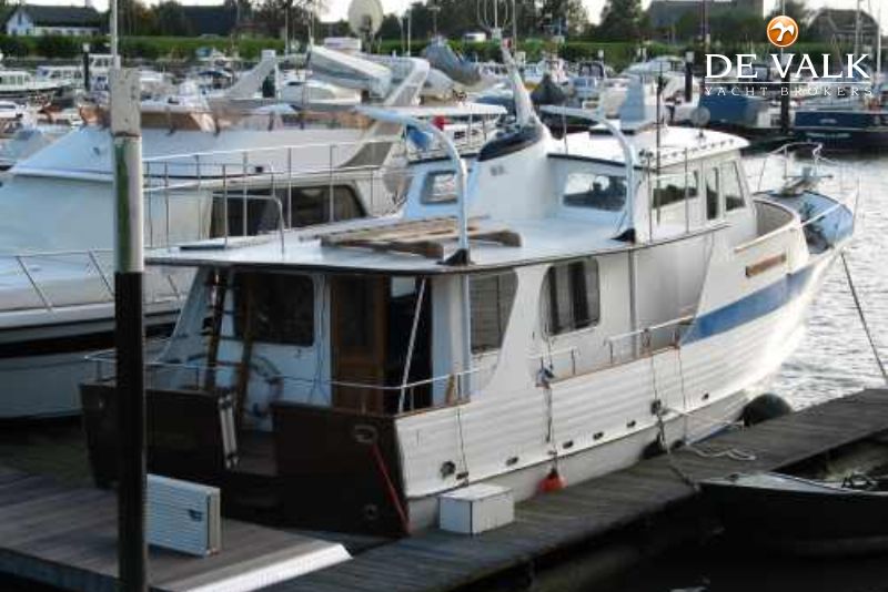 GRAND BANKS ALASKAN 49 motor yacht for sale | De Valk Yacht Brokers