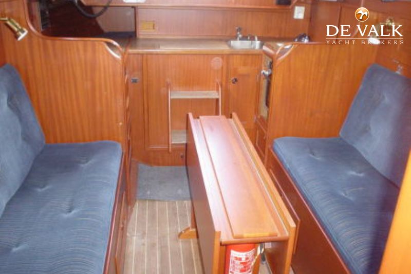 HALLBERG RASSY 29 sailing yacht for sale | De Valk Yacht Brokers