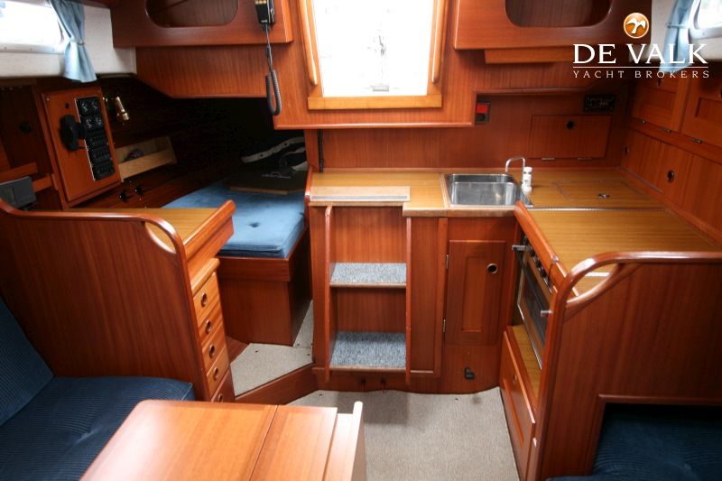 HALLBERG RASSY 312 sailing yacht for sale | De Valk Yacht Brokers