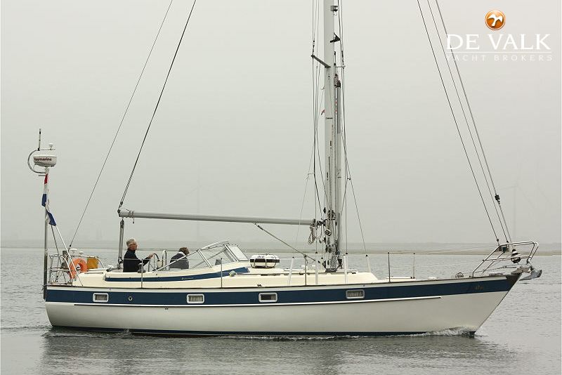 HALLBERG RASSY 352 sailing yacht for sale | De Valk Yacht Brokers