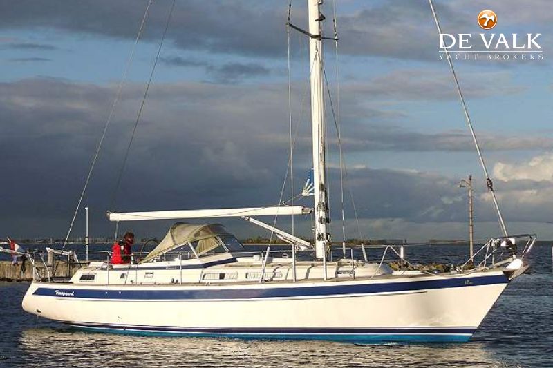 HALLBERG RASSY 36 MKII sailing yacht for sale | De Valk Yacht broker