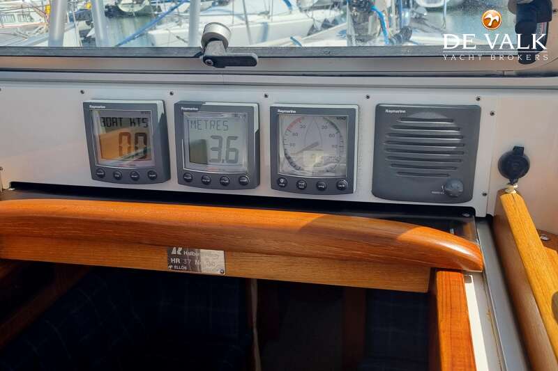 HALLBERG RASSY 37 sailing yacht for sale | De Valk Yacht broker