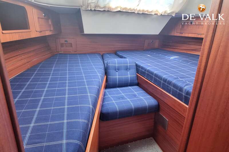 HALLBERG RASSY 37 sailing yacht for sale | De Valk Yacht broker