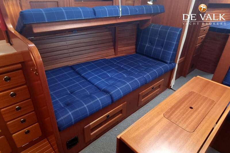 HALLBERG RASSY 37 sailing yacht for sale | De Valk Yacht broker