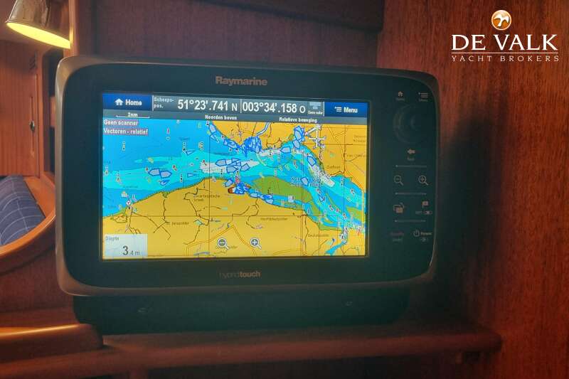 HALLBERG RASSY 37 sailing yacht for sale | De Valk Yacht broker