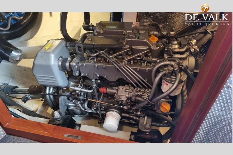 HALLBERG RASSY 37 sailing yacht for sale | De Valk Yacht broker