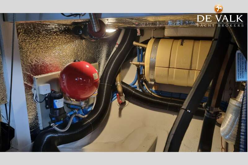 HALLBERG RASSY 37 sailing yacht for sale | De Valk Yacht broker