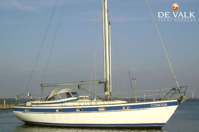 HALLBERG RASSY 38 sailing yacht for sale | De Valk Yacht Brokers