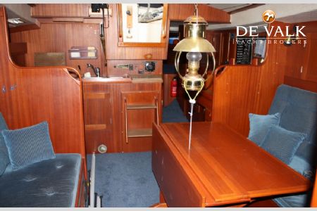 HALLBERG RASSY 38 sailing yacht for sale | De Valk Yacht broker