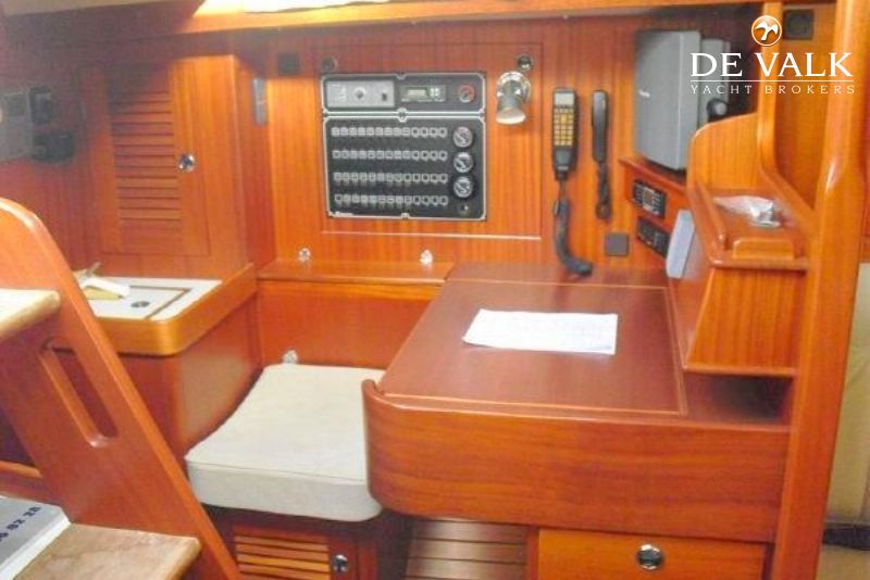 HALLBERG RASSY 39 sailing yacht for sale | De Valk Yacht Brokers