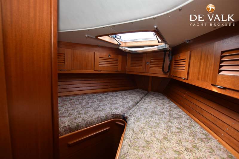 HALLBERG RASSY 39 sailing yacht for sale | De Valk Yacht broker