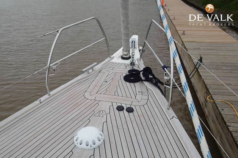 HALLBERG RASSY 400 sailing yacht for sale | De Valk Yacht broker