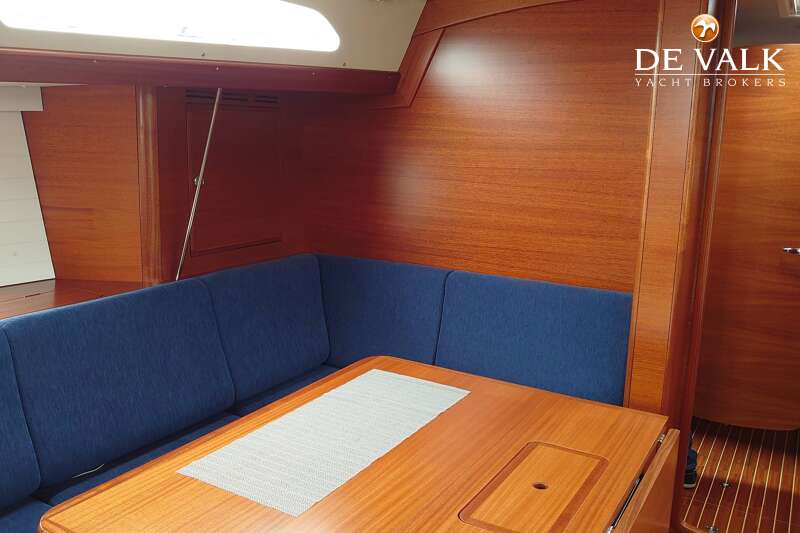 HALLBERG RASSY 400 sailing yacht for sale | De Valk Yacht broker