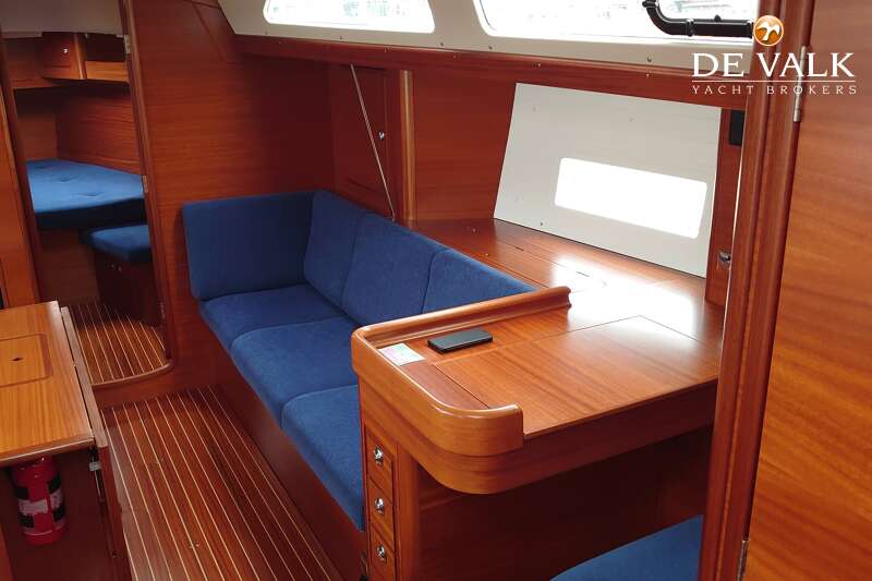 HALLBERG RASSY 400 sailing yacht for sale | De Valk Yacht broker