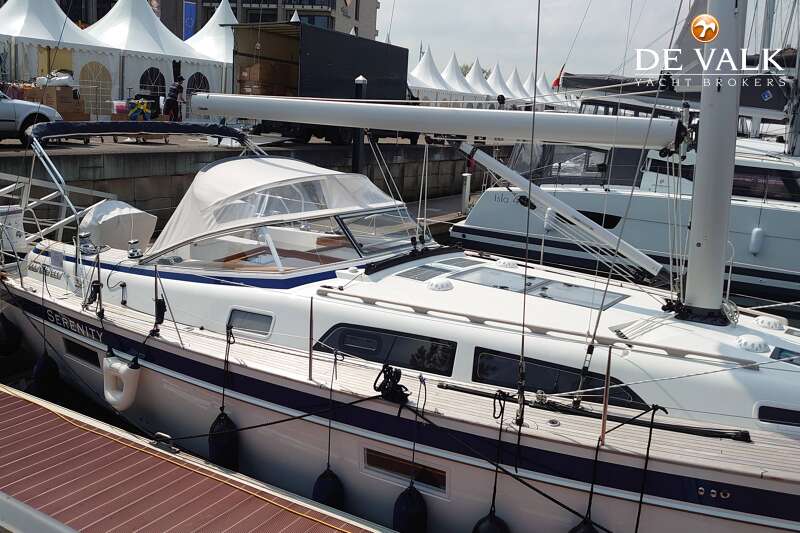 HALLBERG RASSY 400 sailing yacht for sale | De Valk Yacht broker