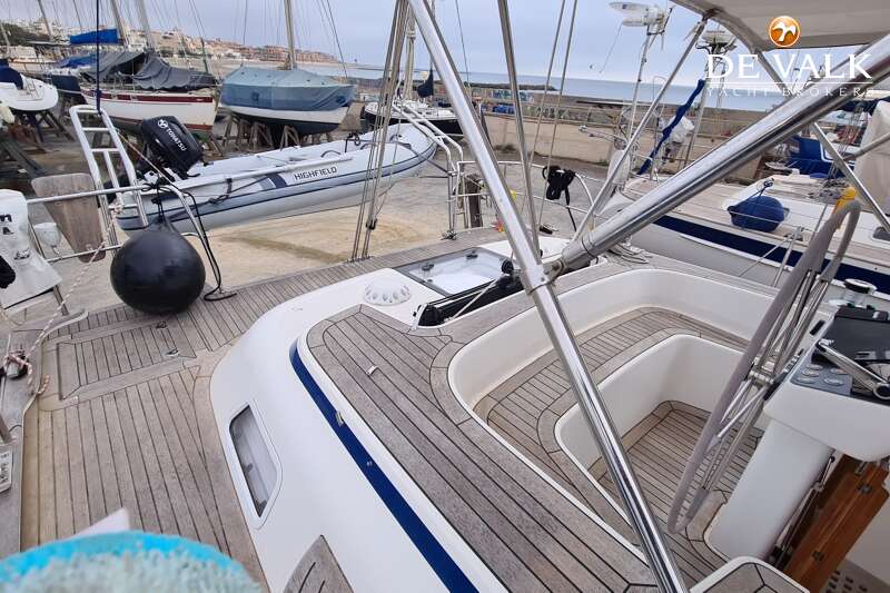 HALLBERG RASSY 40C sailing yacht for sale | De Valk Yacht broker
