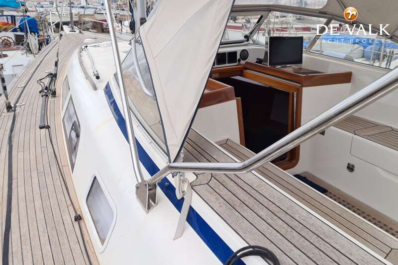 HALLBERG RASSY 40C sailing yacht for sale | De Valk Yacht broker