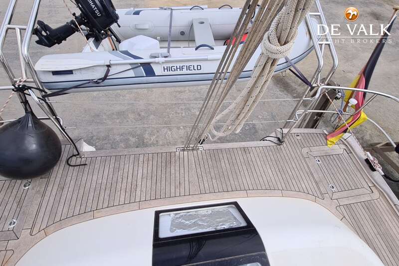 HALLBERG RASSY 40C sailing yacht for sale | De Valk Yacht broker