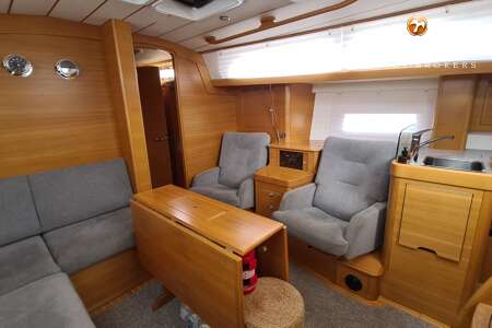 HALLBERG RASSY 40C sailing yacht for sale | De Valk Yacht broker