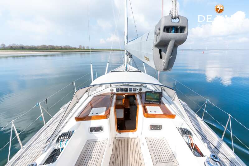 HALLBERG RASSY 412 sailing yacht for sale | De Valk Yacht broker
