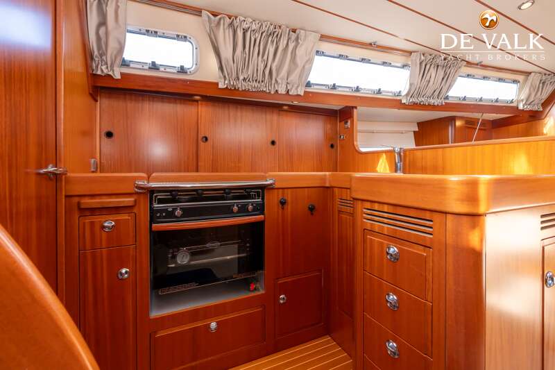 HALLBERG RASSY 412 sailing yacht for sale | De Valk Yacht broker