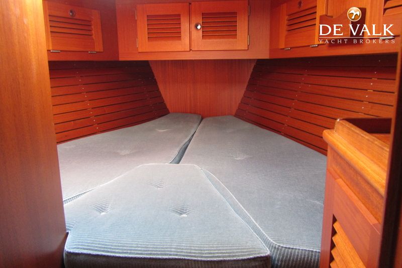 HALLBERG RASSY 42E sailing yacht for sale | De Valk Yacht Brokers