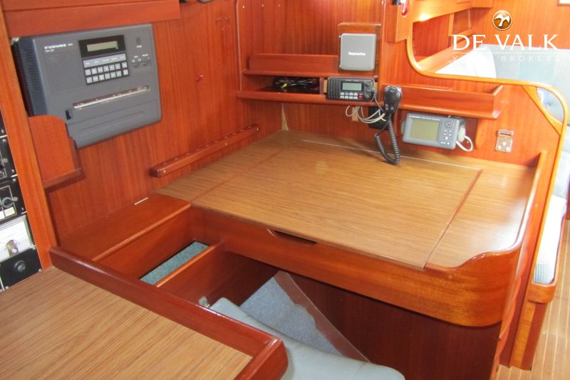 HALLBERG RASSY 42E sailing yacht for sale | De Valk Yacht Brokers