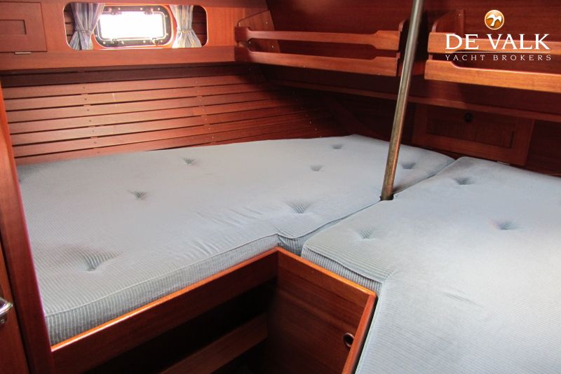 HALLBERG RASSY 42E sailing yacht for sale | De Valk Yacht Brokers