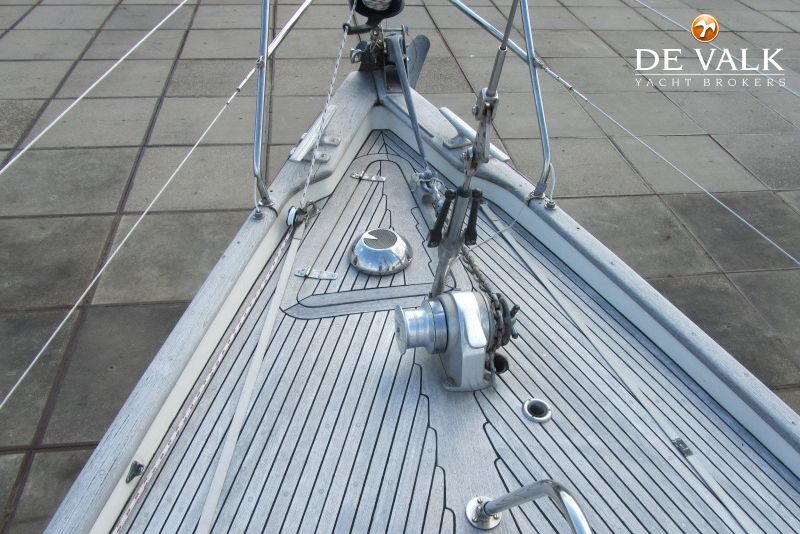 HALLBERG RASSY 42E sailing yacht for sale | De Valk Yacht Brokers