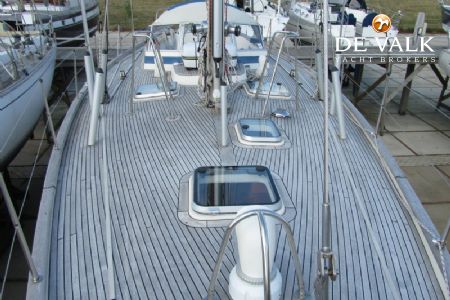 HALLBERG RASSY 42E sailing yacht for sale | De Valk Yacht broker