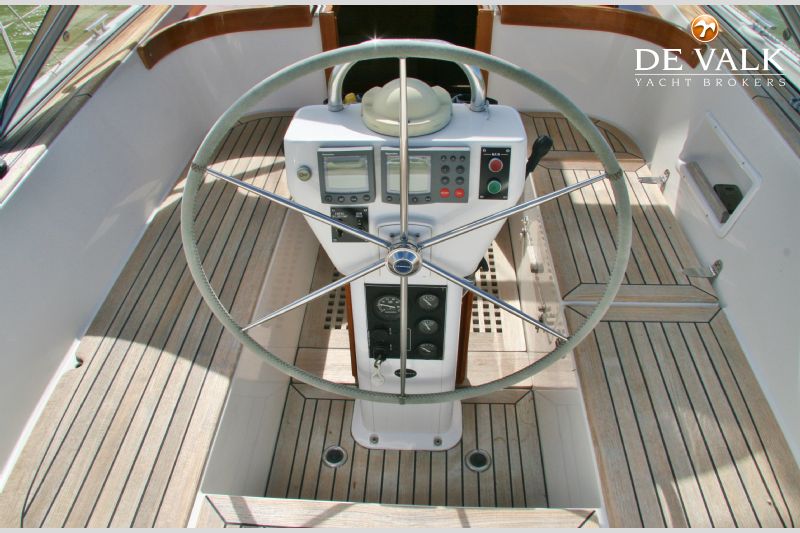 HALLBERG RASSY 43 sailing yacht for sale | De Valk Yacht Brokers